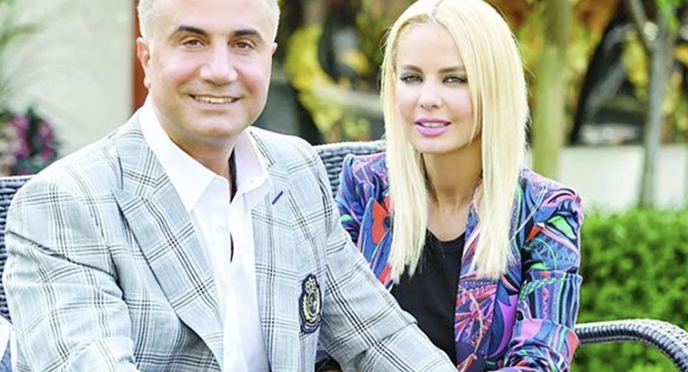 » Sedat Peker’in eşi polis baskınını eleştirdi
