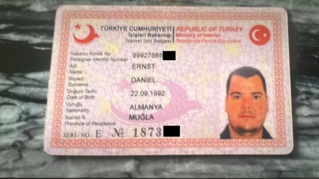 » Uyuşturucu baronu ‘Tombul Jos’a Türkiye’de çifte oturma izni: Sahte ...