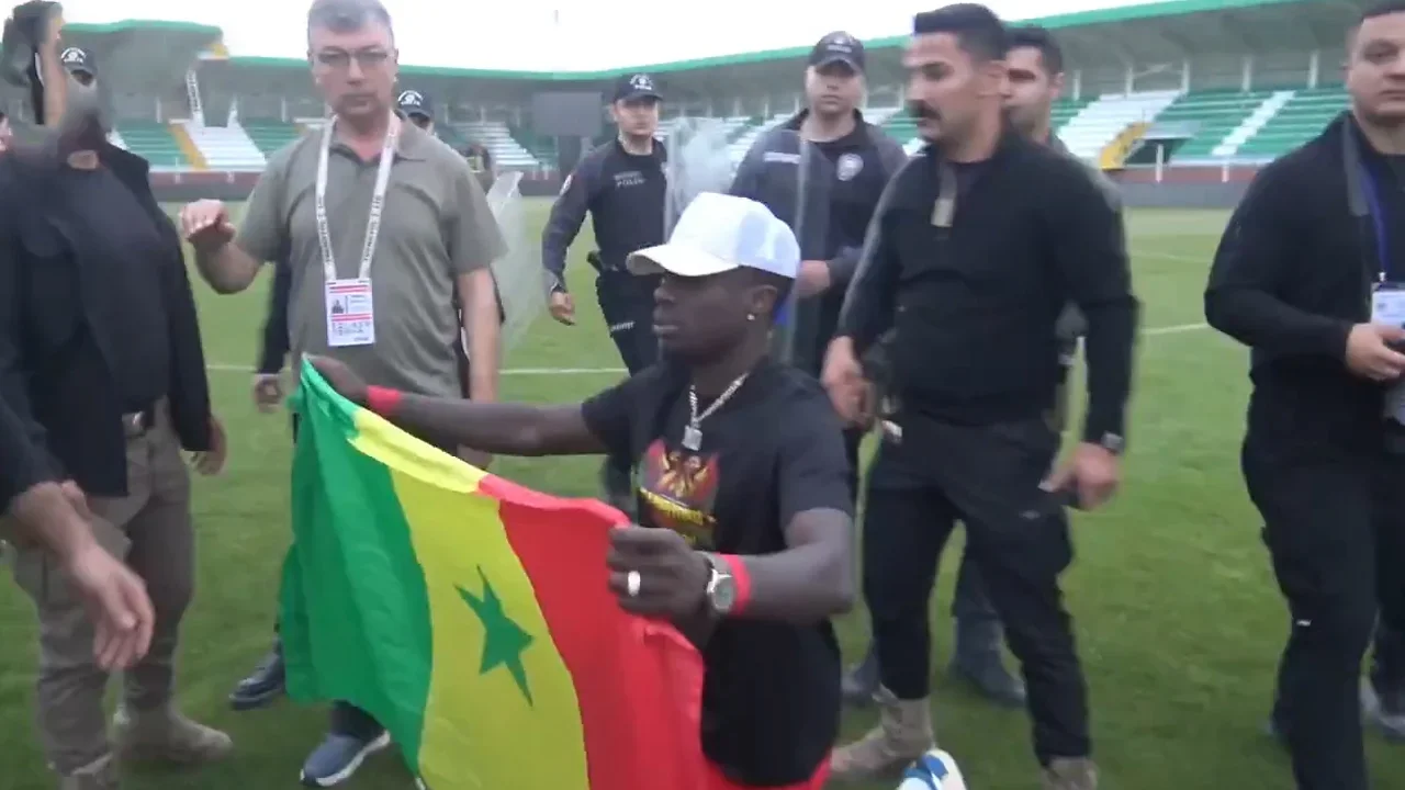 » Türkiye’nin renk fobisi: Amedsporlu Diagne maç sonrası Senegal ...